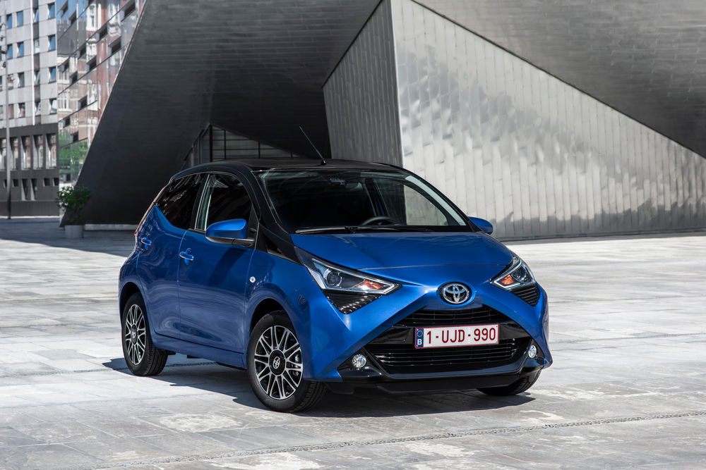 AYGO_Blue_033.JPG